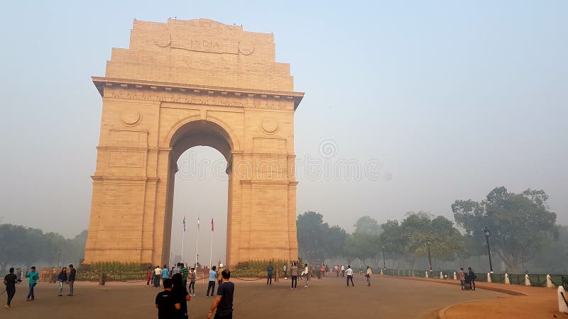 India gate editorial image. Image of monument, soldiers - 102272760