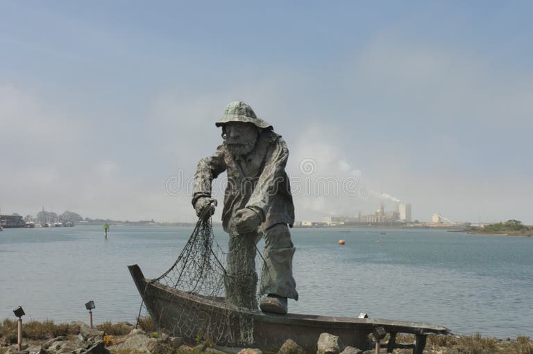 Memorial Statue of the Fisherman Editorial Stock Image - Image of calm ...
