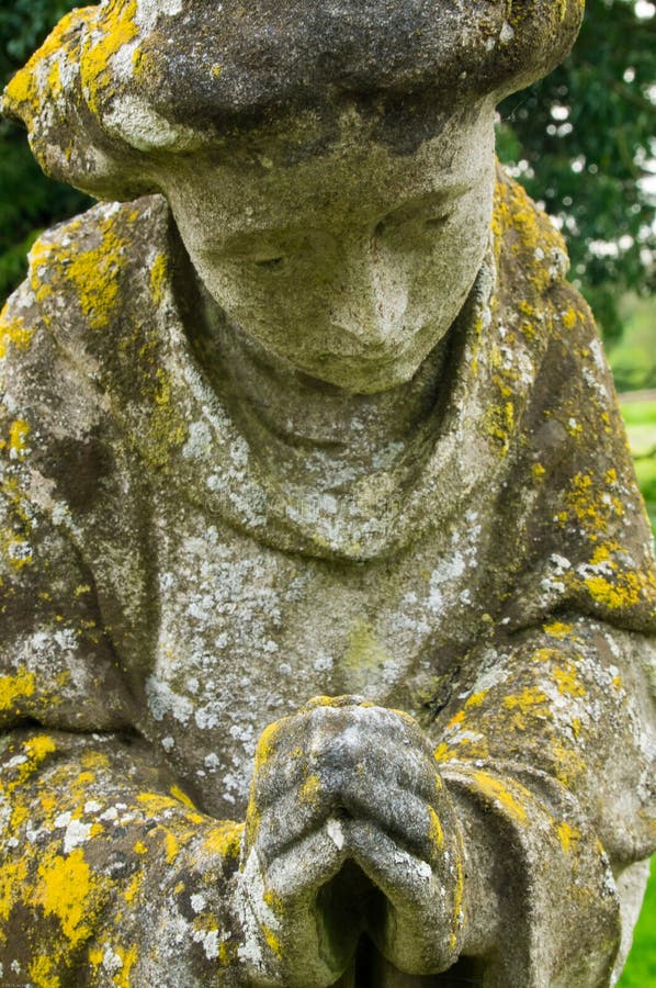 Memorial statue stock photo. Image of gravestone, architecture - 41661942