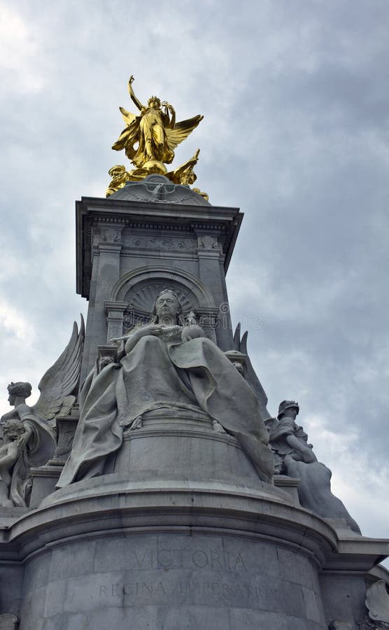 Memorial Statue of Queen Victoria Editorial Stock Photo - Image of ...