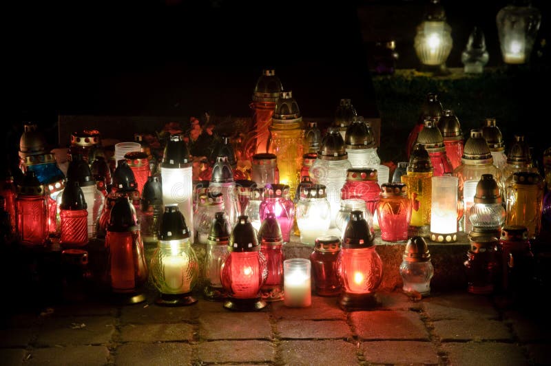239 Memory Candles Graves Night Cemetery Stock Photos - Free & Royalty ...