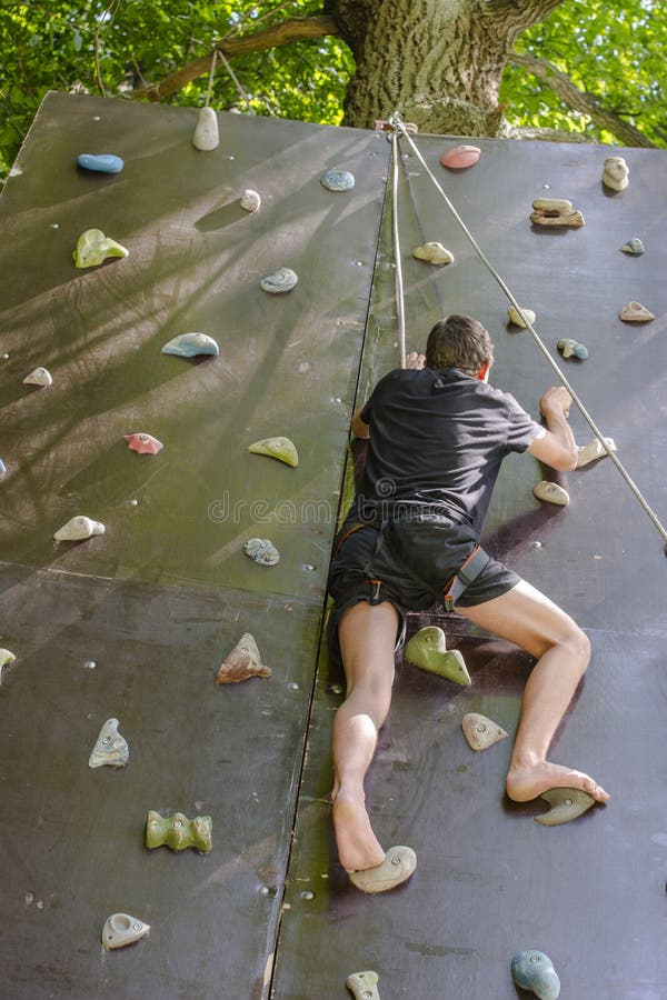 584 Barefoot Climbing Photos - Free & Royalty-Free Stock Photos from ...