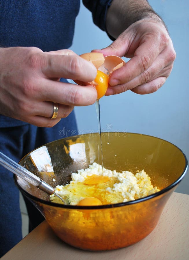 60,443 Men Cooking Stock Photos - Free & Royalty-Free Stock Photos from ...