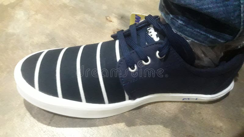 Men shouse stock image. Image of shouse, mannerism, looking - 165523625