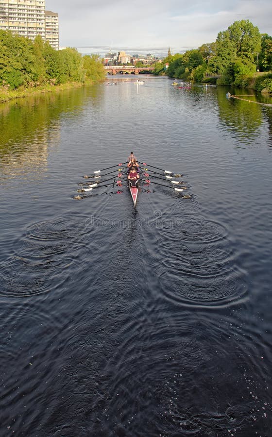 Glasgow, UK, September 17th 2022, Men Training for Canoe Race for ...