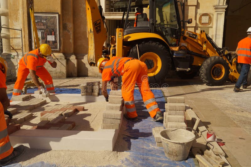 Men at work editorial stock image. Image of footpath - 79361394