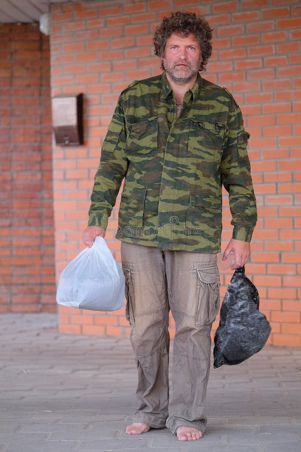 Mendigo imagen de archivo. Imagen de apego, mendigo, pobreza - 56162485