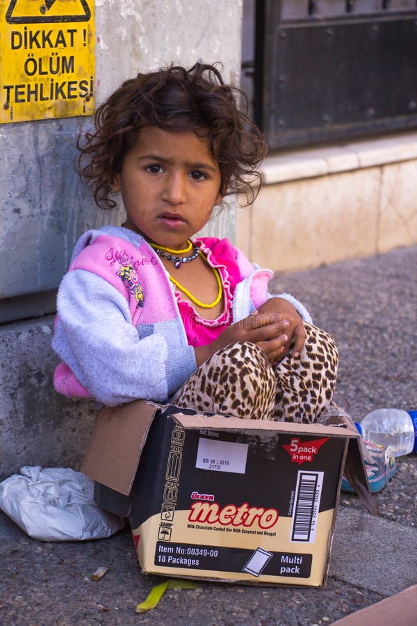Mendigo Girl fotografia editorial. Imagem de empobrecido - 61026697