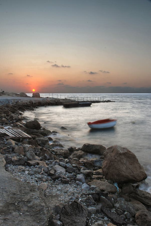Meneo imagen de archivo. Imagen de rocas, agua, conjunto - 10959977