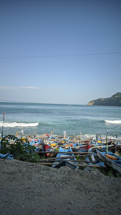 Menganti Beach is a Beach Located in Karangduwur Village, Ayah District ...