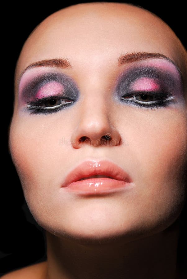 Menina com cabeça calva. imagem de stock. Imagem de adulto - 2186467