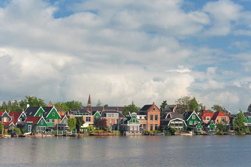 Mening Van Typische Huizen in Nederland Stock Foto - Image of gevel ...
