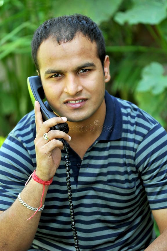 Menino Com Receptor De Telefone Foto de Stock - Imagem de anel, isolado ...