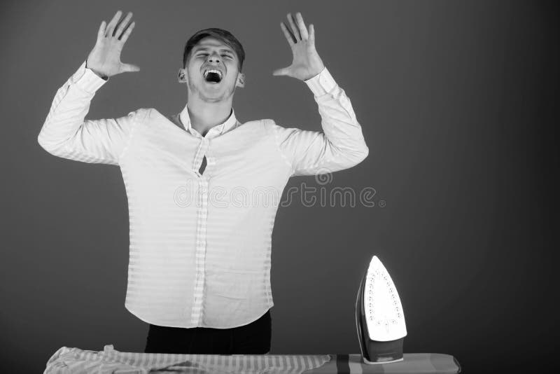 Mens Die Met Wanhoop Schreeuwen Stock Foto - Image of achtergrond ...