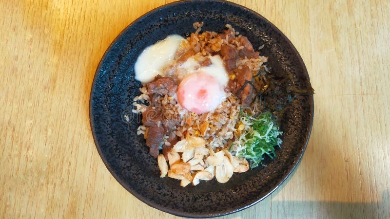 A Menu Called "Beef Garlic Fried Rice with Onsen Egg" is Onion Fried ...