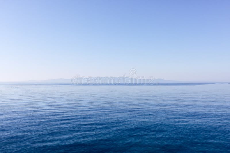 Mer Égée photo stock. Image du ciel, atmosphère, légèreté - 28550496