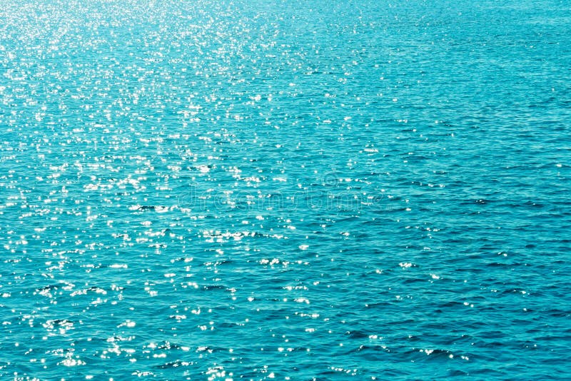 Mer de fond image stock. Image du couleur, réflexion, course - 6652739