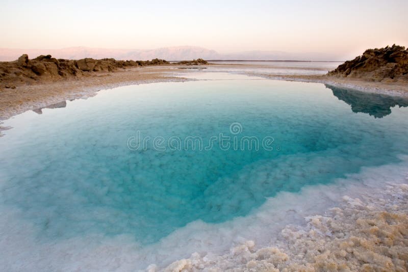 Mer morte image stock. Image du touriste, bleu, earth - 3670969