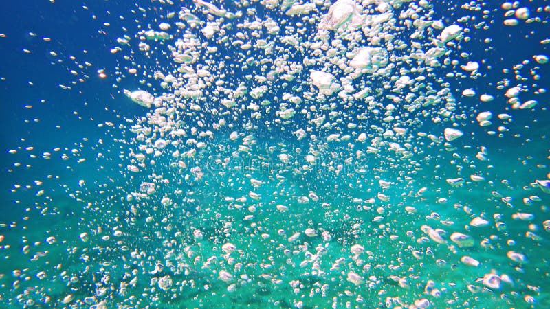 Eau de mer de vert bleu image stock. Image du croatie - 25906427