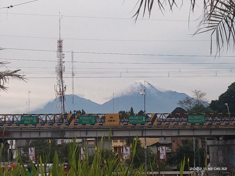 Merapi Montaint View editorial photo. Image of city - 261750771