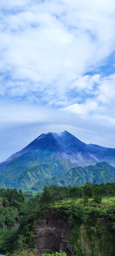 Merapi Mountain in Yogyakarta Stock Photo - Image of grassland, ridge ...