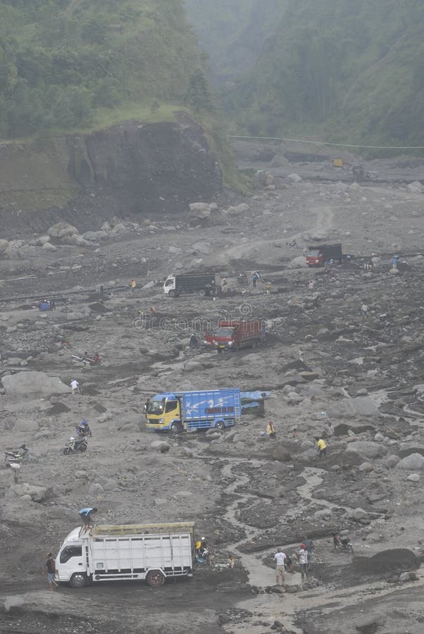 MERAPI VOLCANIC MATERIAL QUARRY Editorial Photo - Image of quarry, long ...