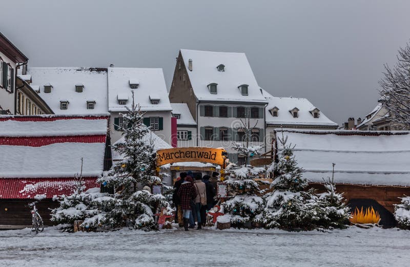 Mercado Do Natal De Basileia Imagem Editorial - Imagem de cristianismo ...