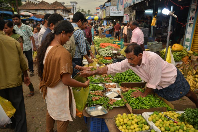 Mercado indio imagen de archivo editorial. Imagen de compradores - 82493159