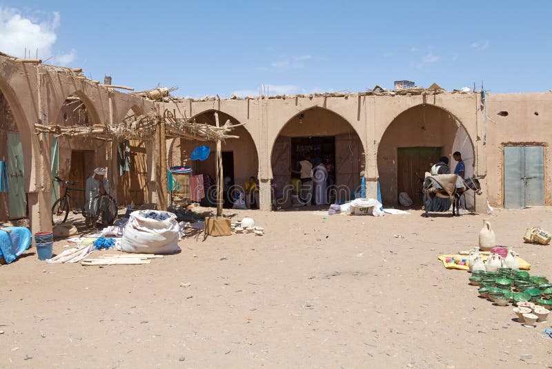 Mercado rural foto editorial. Imagen de tradicional, vendedor - 26896086