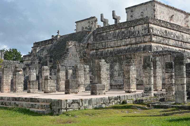Mercado Y Mil Sitios Arqueológicos Mayas De Las Columnas Imagen de ...
