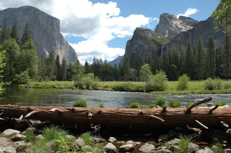 Merced River Yosemite Valley Stock Image - Image of park, water: 5697093