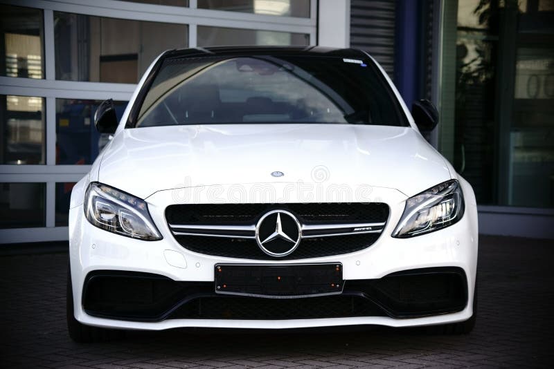 Mercedes AMG Biturbo fotografia editorial. Imagem de cromo - 89169097