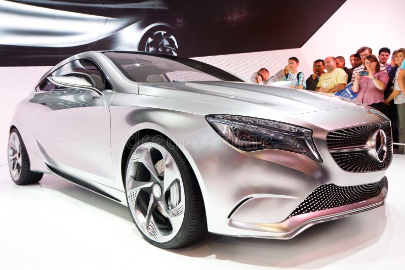 Mercedes-Benz Concept B-Class E-Cell Plus Editorial Photo - Image of ...