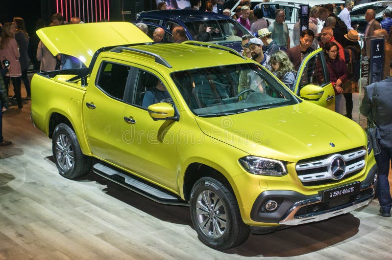 Mercedes-Benz X 250 D 4matic Foto de archivo editorial - Imagen de benz ...