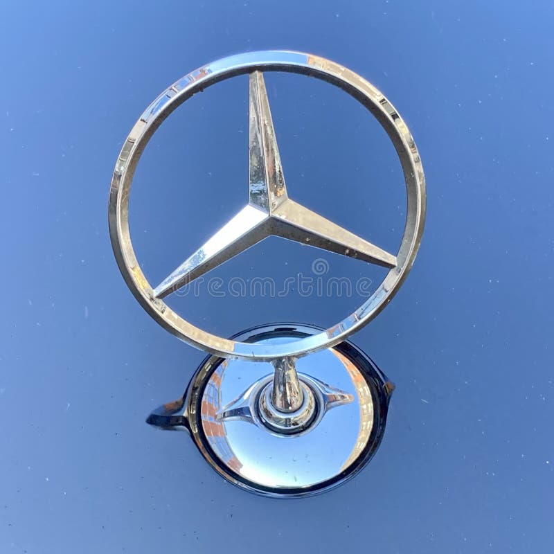 Mercedes Benz logo editorial stock image. Image of blue - 283432514