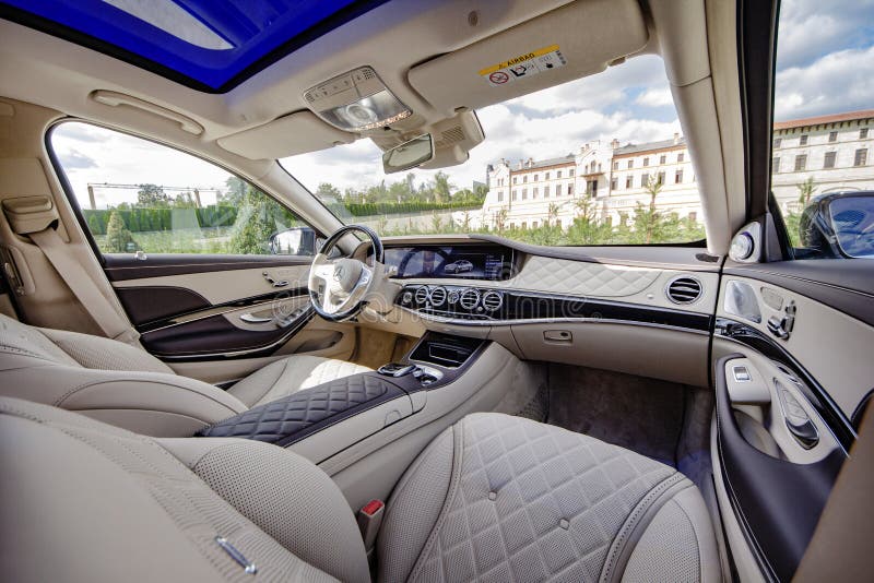 Mercedes-Benz Maybach 2017 editorial photo. Image of panel - 99884566