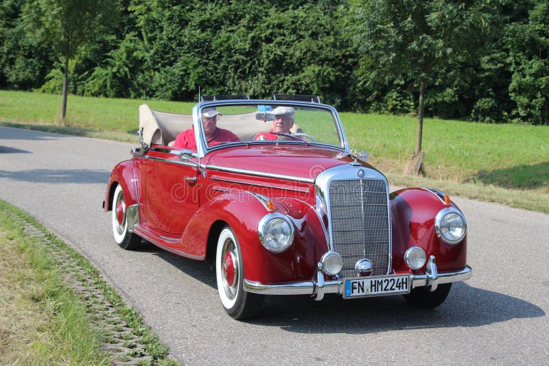 Mercedes Benz Oldtimer editorial stock image. Image of american - 37085574
