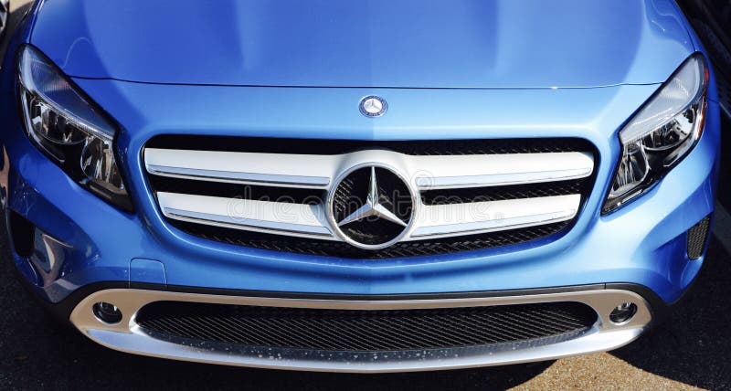 Mercedes Luxury Vehicle Front End Foto de archivo editorial - Imagen de ...