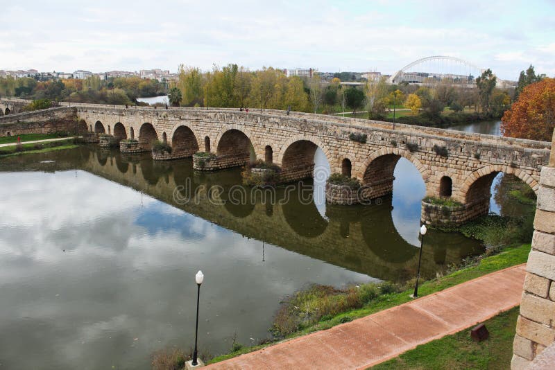 Merida roman bridge stock photo. Image of outdoor, plata - 179185356