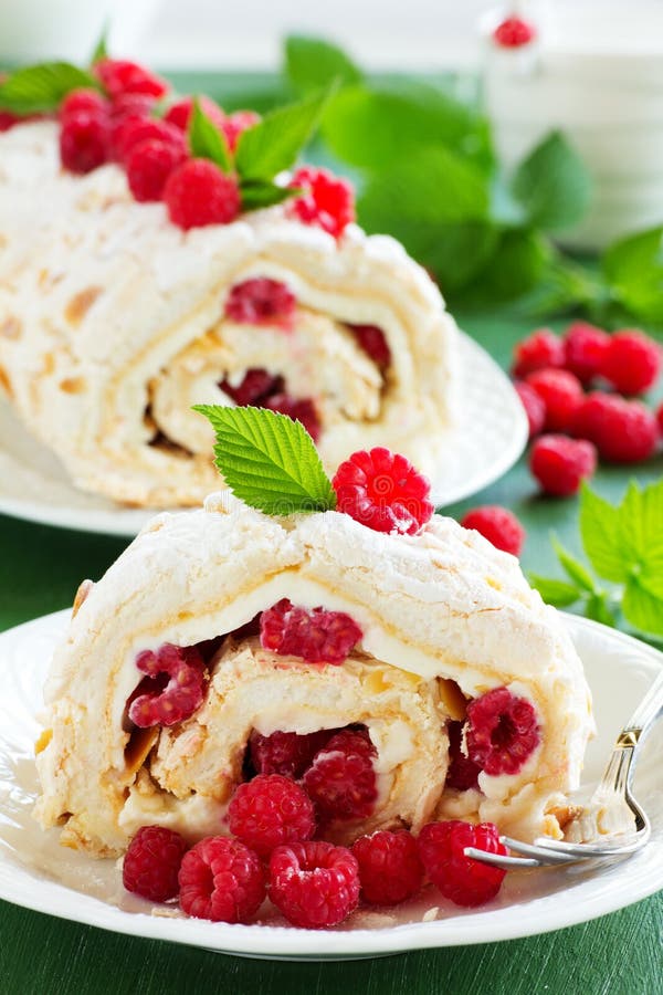 Meringue roulade stock image. Image of roulette, kitchen - 42399245