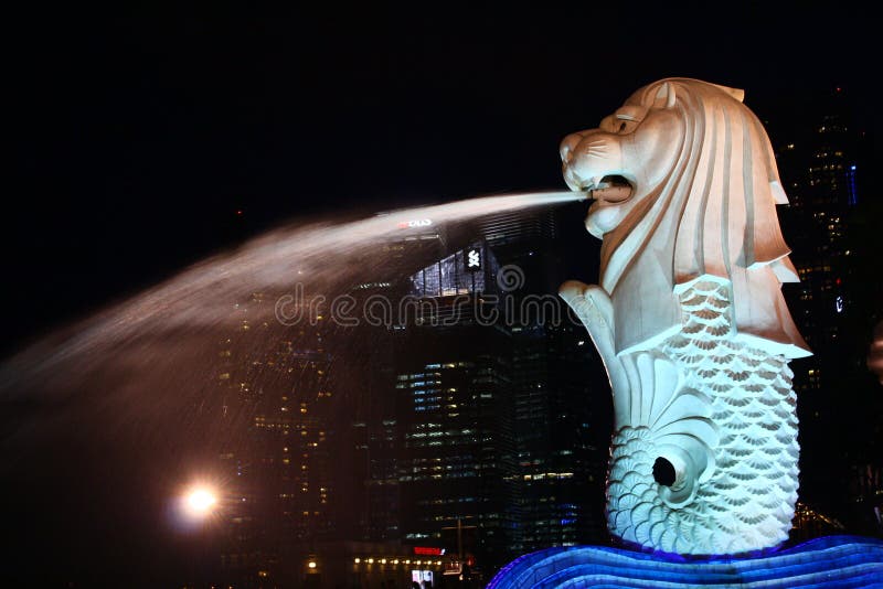 Merlion in the dark night editorial stock photo. Image of place - 29669058