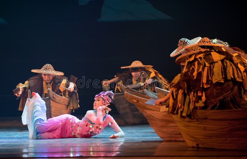 Mermaid Dance editorial image. Image of actress, glamor - 18746665