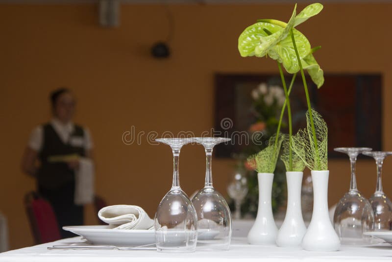 Mesa De Comedor En Un Restaurante. Interior Imagen de archivo - Imagen ...