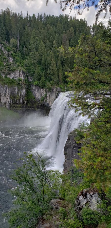 The mesa falls stock image. Image of reflection, ravine - 207789093
