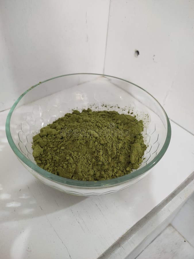 200 Mesh Kratom Powder Super Smooth Powder Mitragyna Speciosa in a Bowl ...