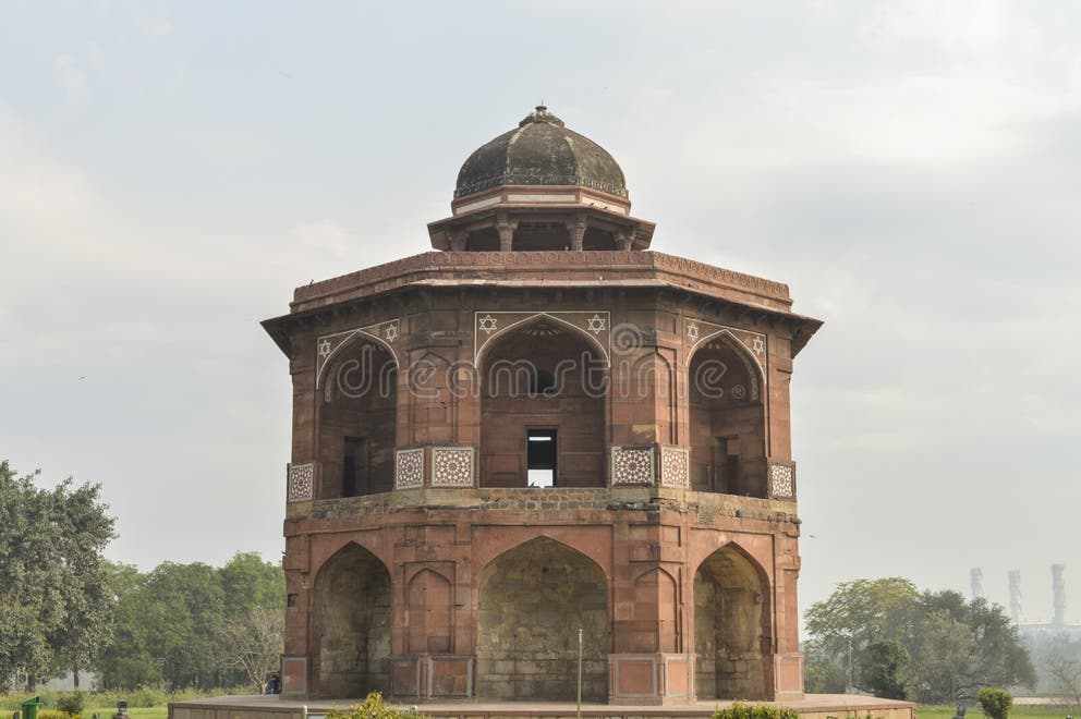 A Mesmerizing View of Architecture of Small Tomb at Old Fort Stock ...