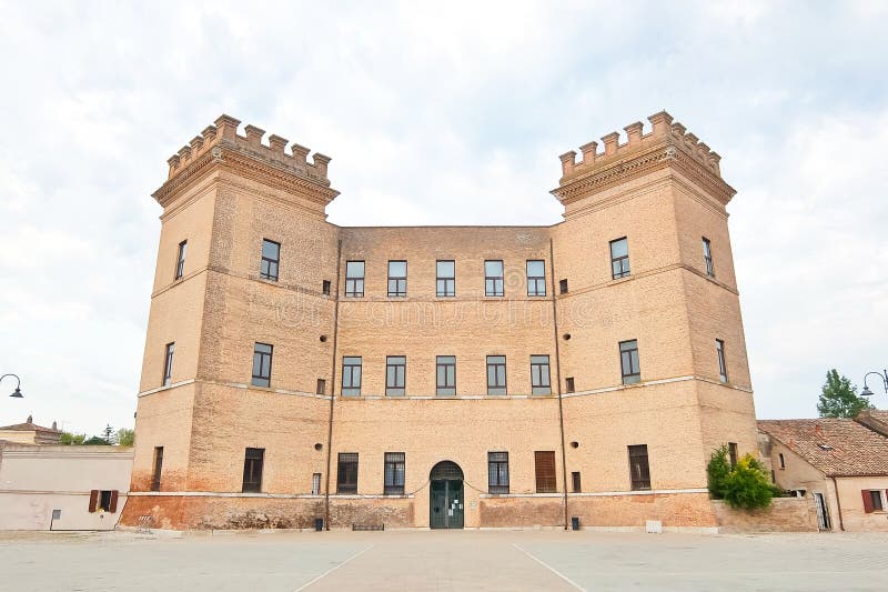 Castelo De Mesola No Município De Mesola Ferrara Itália Foto de Stock ...