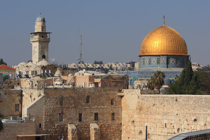 Mesquita da califa Omar. imagem de stock. Imagem de cidade - 30635657