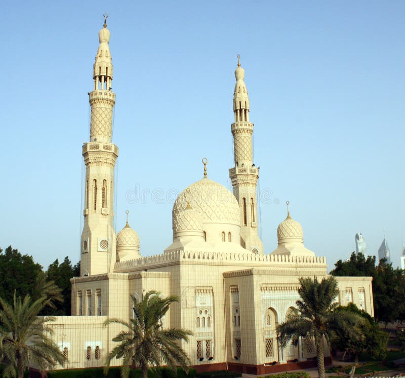 Mesquita de Jumeirah imagem de stock. Imagem de moderno - 2581099