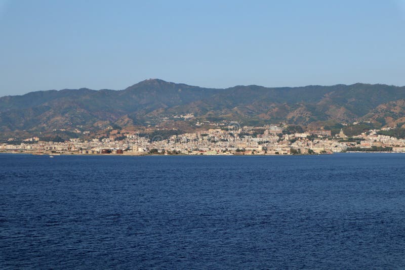 Messina - Panorama Dal Mare Stock Photo - Image of extremity, panorama ...